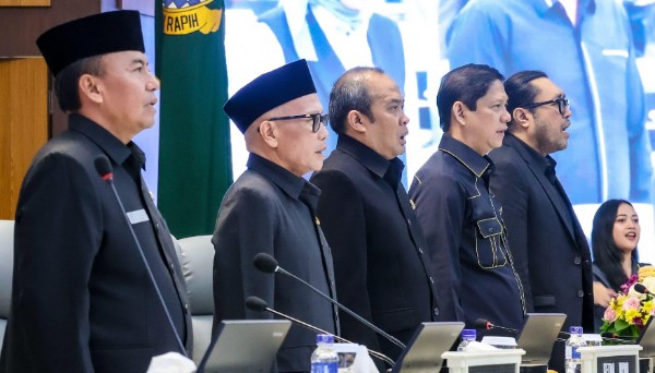 Lewat Rapat Paripurna, Pimpinan dan Anggota AKD DPRD Jawa Barat Periode 2024-2029 Resmi ...